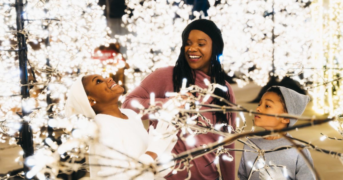 Guide to GLOW Holiday Festival | Visit Saint Paul