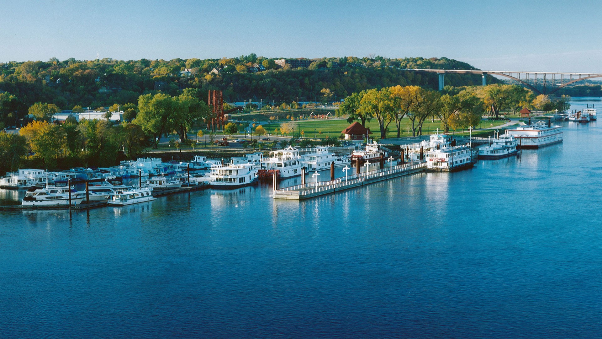 Pool & Yacht Club | Visit Saint Paul