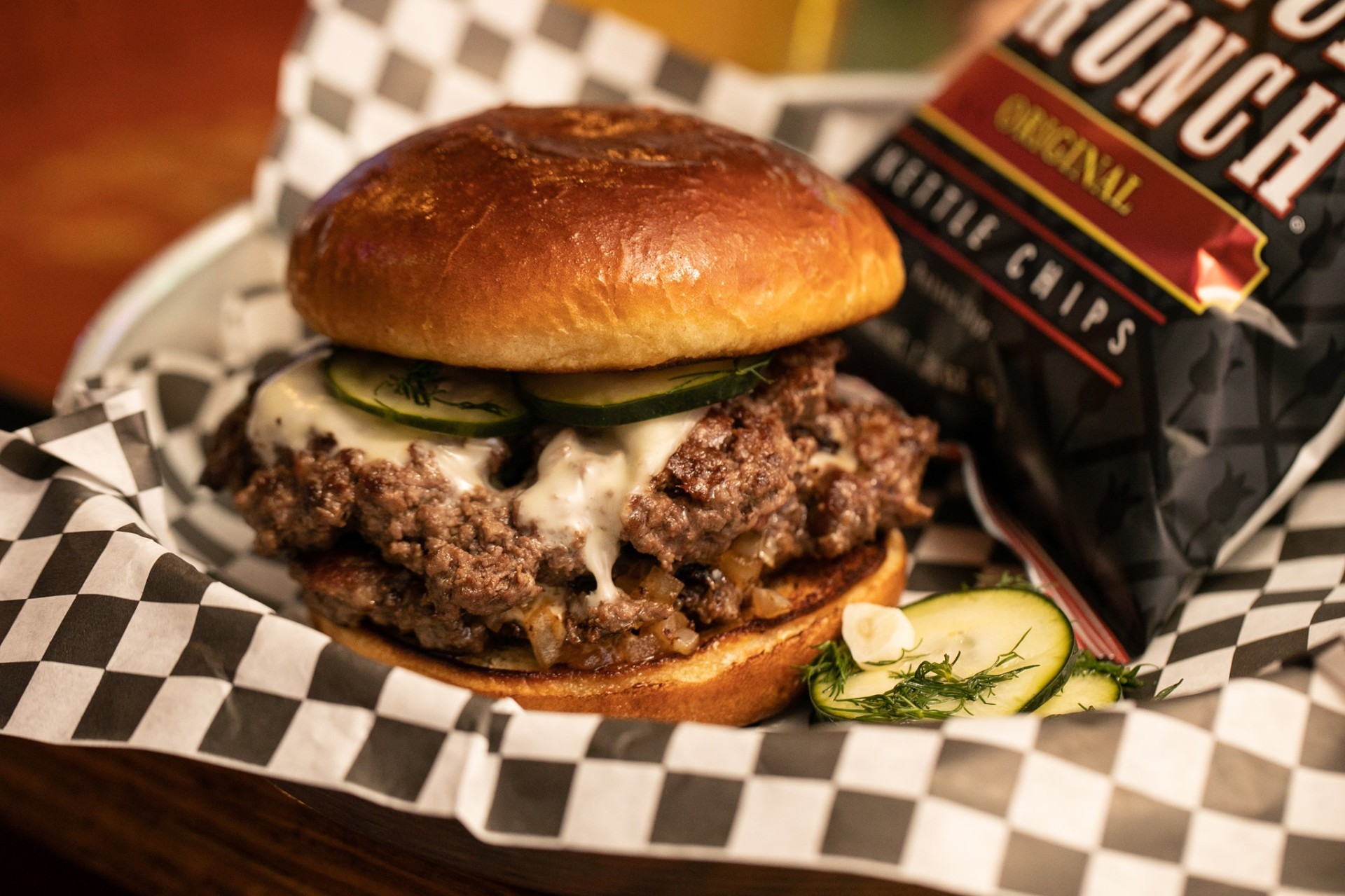 Burger Dive | Visit Saint Paul